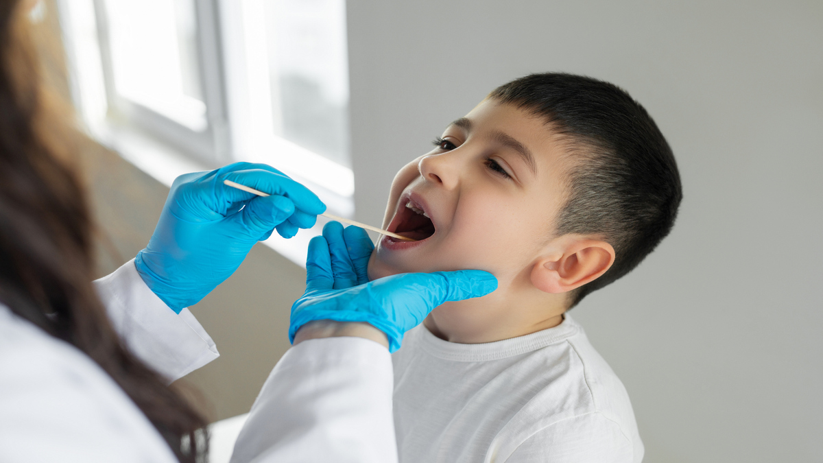 Streptococco bambini: sintomi, durata e come si cura - Uppa